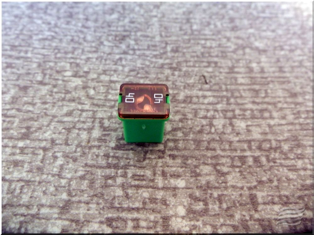 Eredeti Ford biztositék 40amp zöld zárt